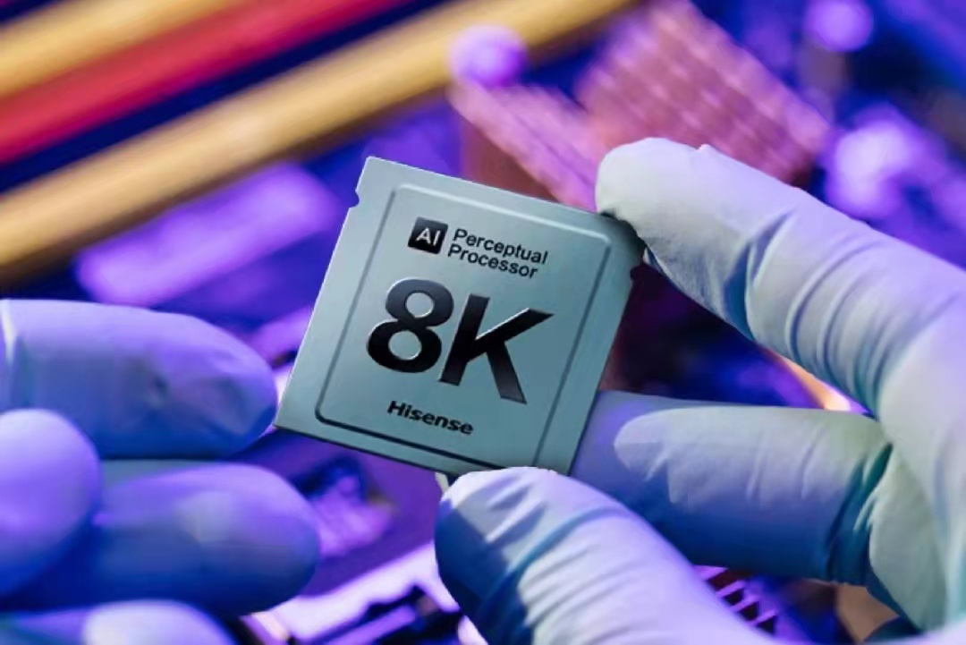 1月11日，海信在北京正式发布中国首颗全自研8K AI画质芯片，在全球显示技术的竞争中进一步抢占画质“制空权”。